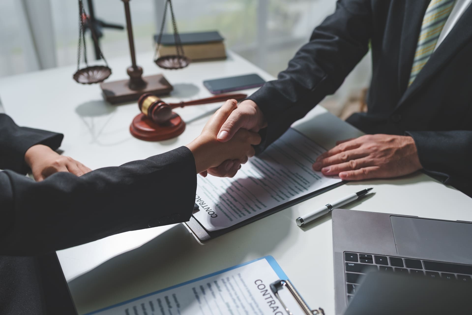 Guia completo sobre contratos de SCP: o que você precisa saber - Cotasweb